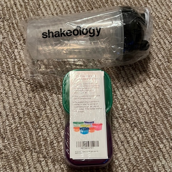 Kitchen | Nwt Containers And Cup | Poshmark